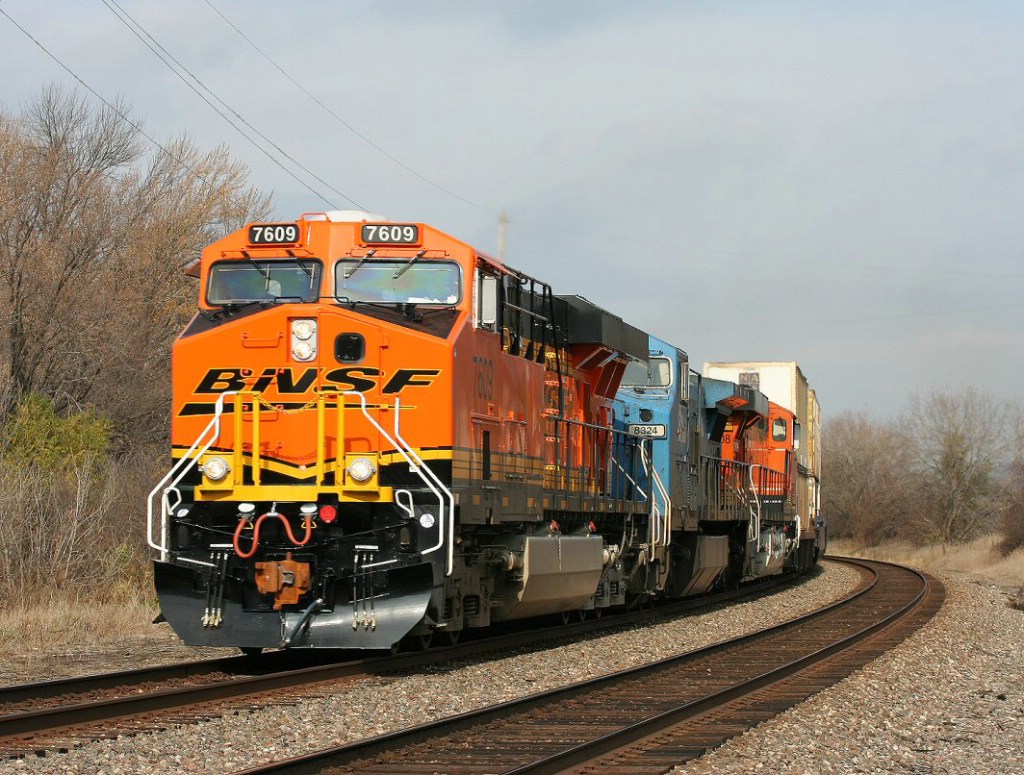 BNSF 7609